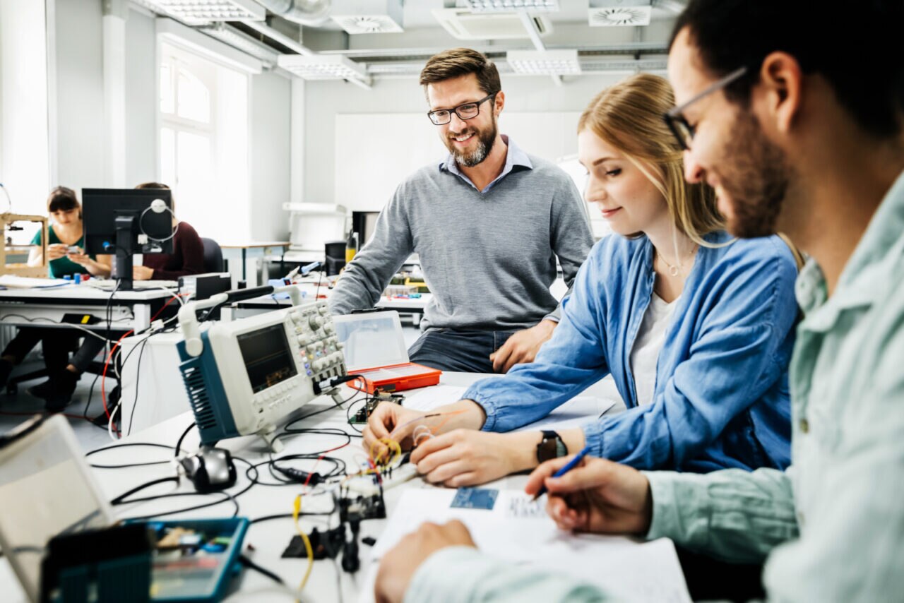 Bridging the Skills Gap with Arm Semiconductor Education Alliance - Arm ...